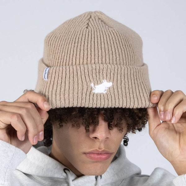 Moomintroll Running Adults Beanie Beige - Nordicbuddies | Moomin Shop ...